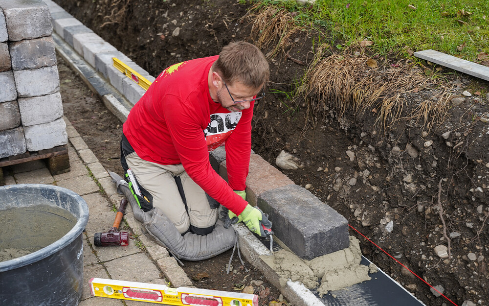 Betonsteine oder Natursteine sägen bzw. schneiden - Gartensteine mauern ...